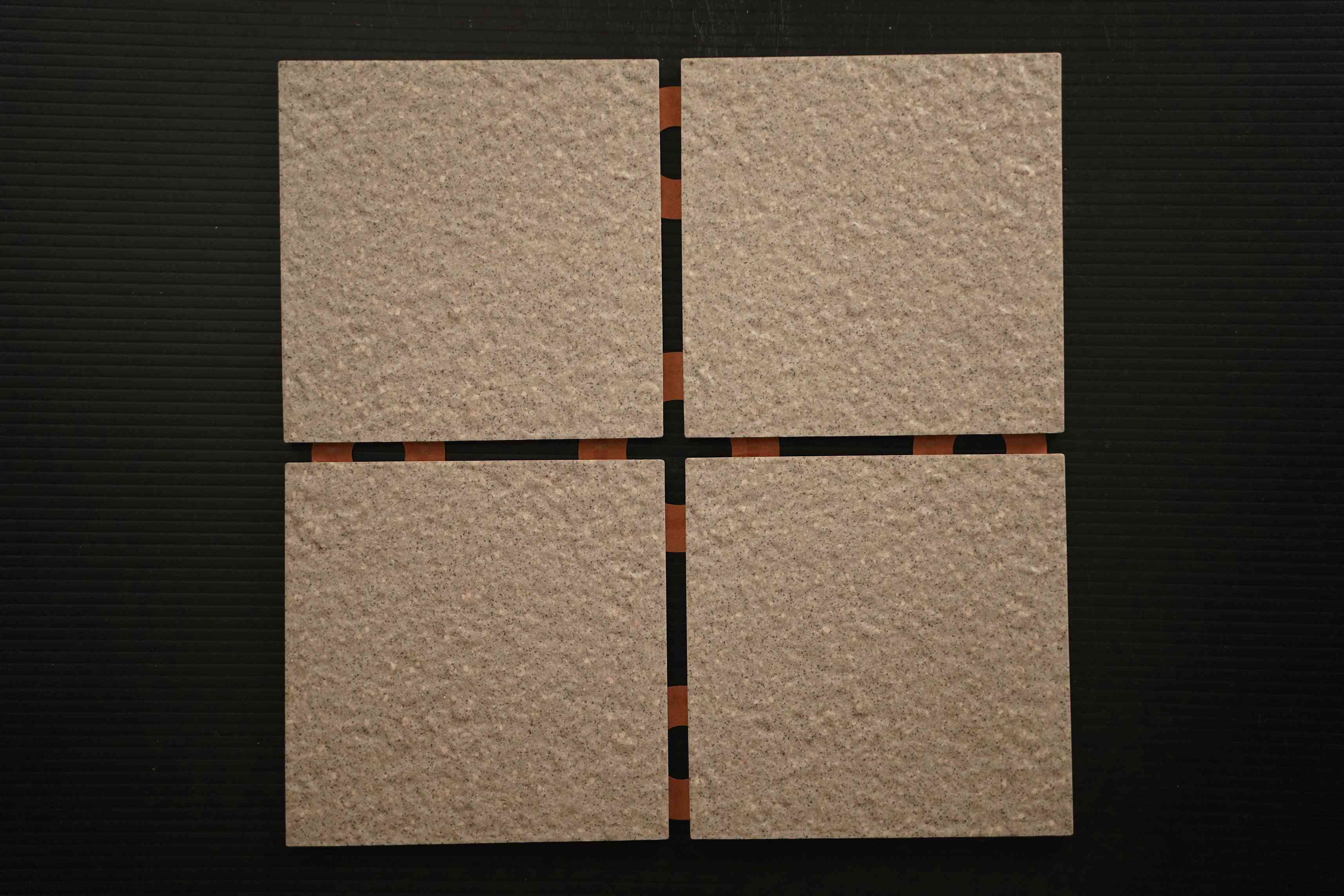 【142㎜角】茶系 無釉タイル 品番：HG150-03UH｜REVO-TILE